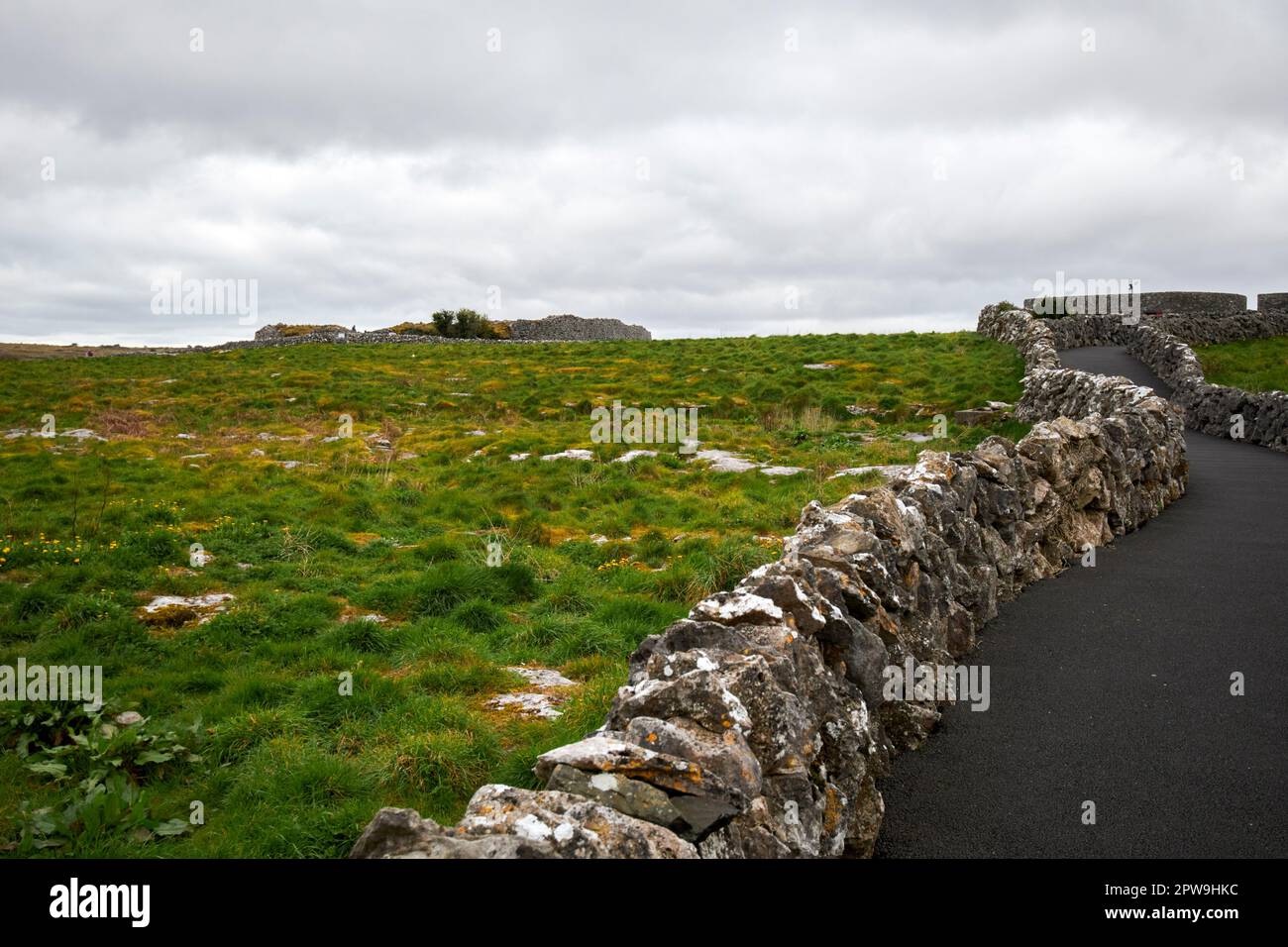 Caherconnell stone fort hi-res stock photography and images - Alamy