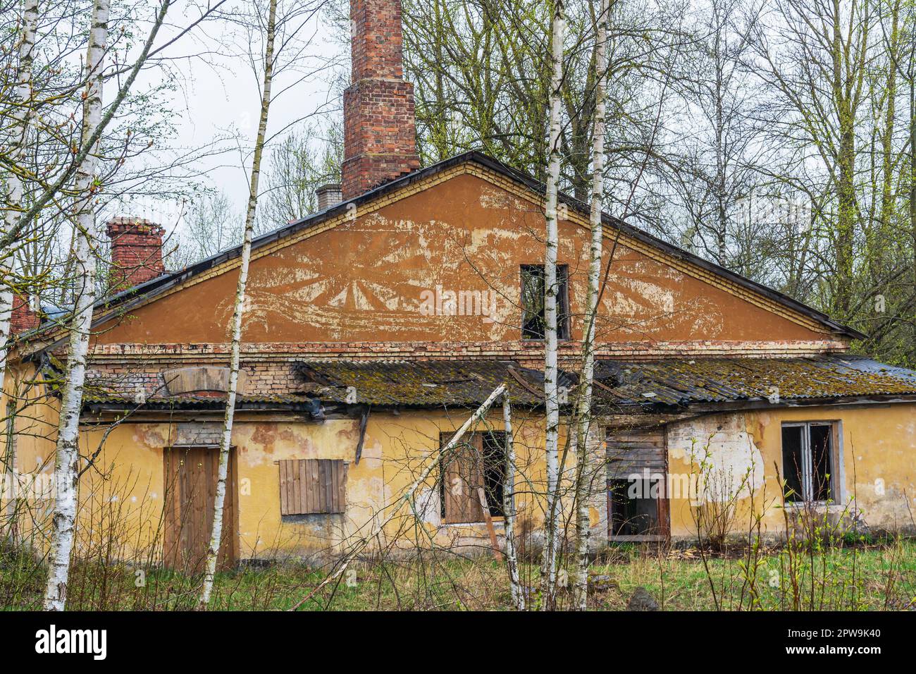 Old Soviet era garrison buildings by the Kasarmu street in Tartu ...