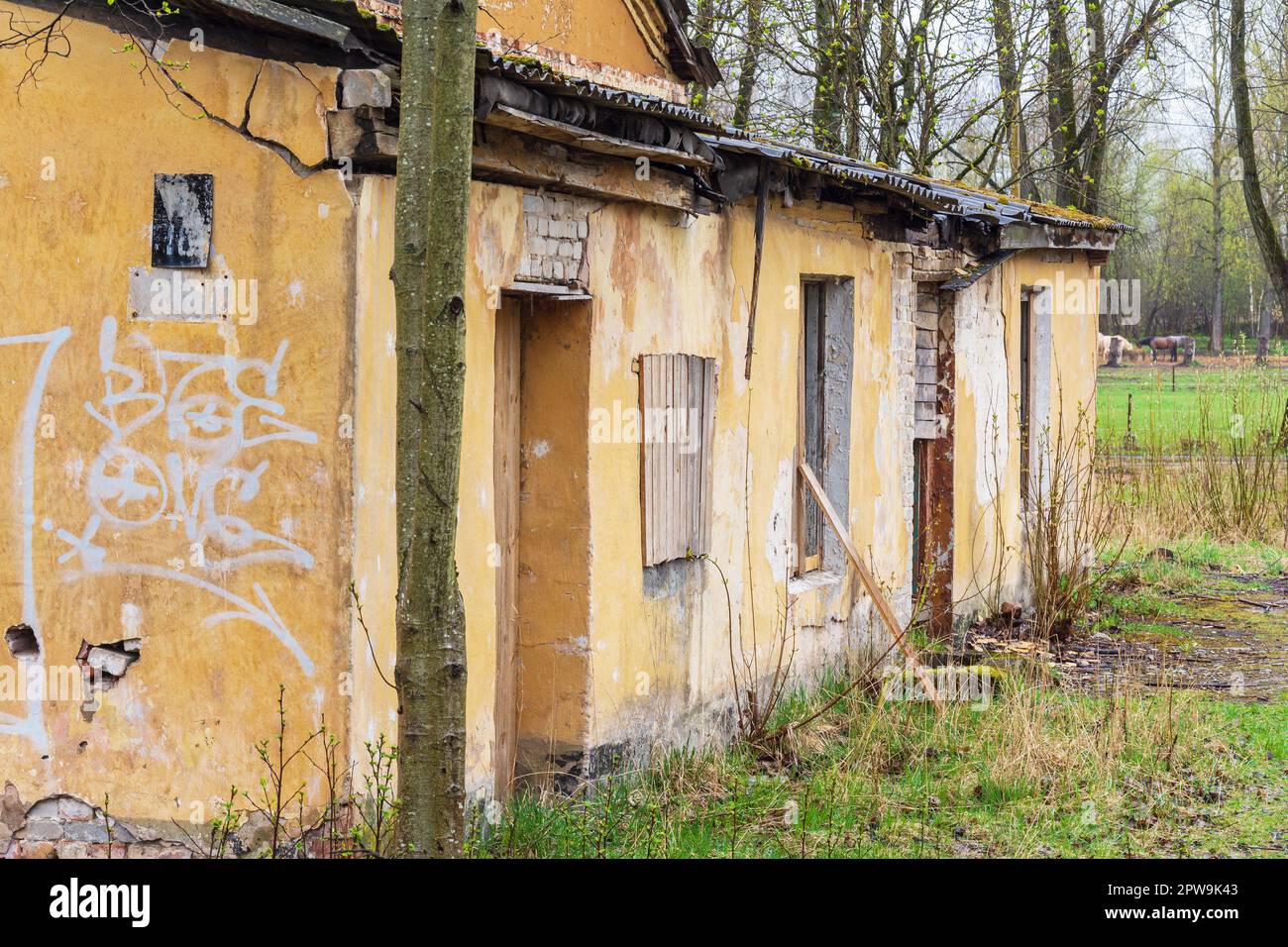 Old Soviet era garrison buildings by the Kasarmu street in Tartu ...