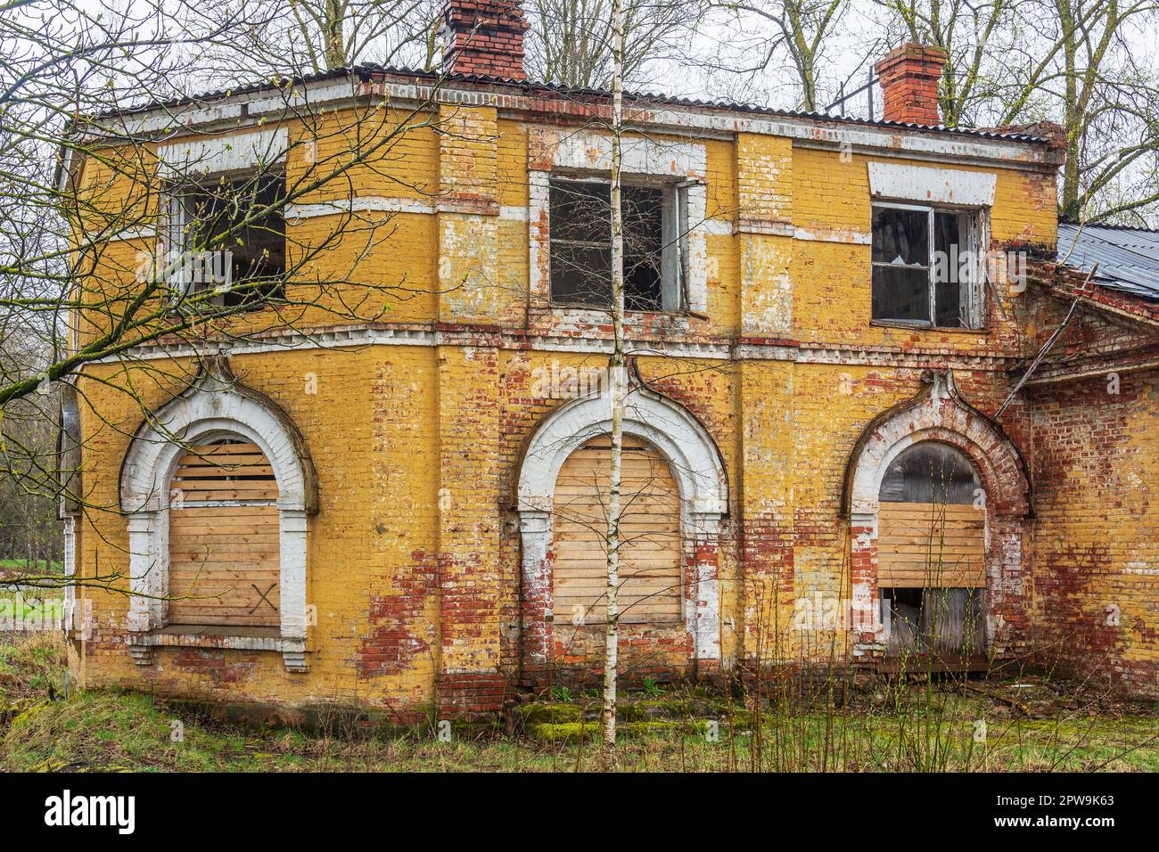 Old Soviet era garrison buildings by the Kasarmu street in Tartu ...