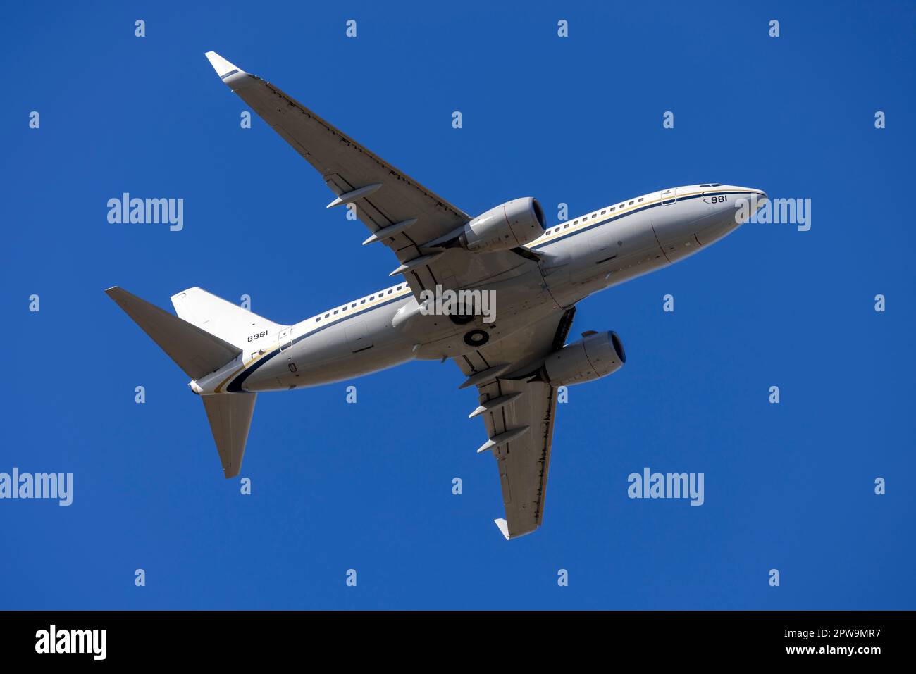 Boeing c 40 hi-res stock photography and images - Alamy