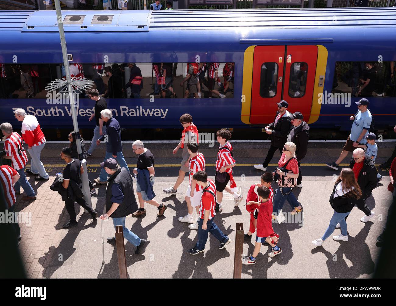 Football fans train hi-res stock photography and images - Alamy