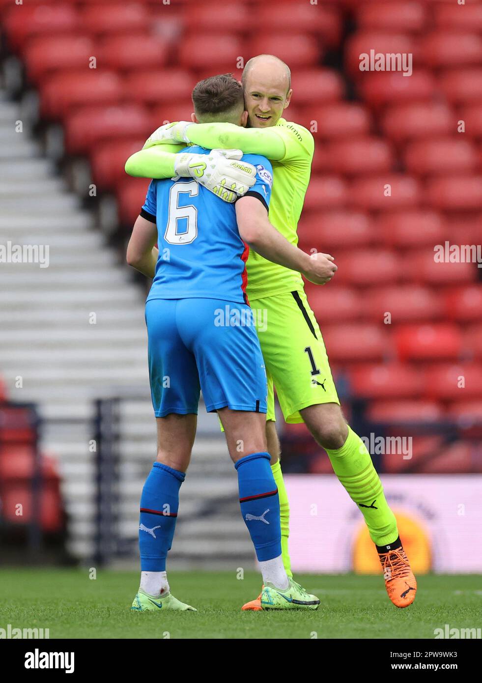 Inverness Caledonian Thistle's Daniel Devine (left) and Mark Ridgers ...