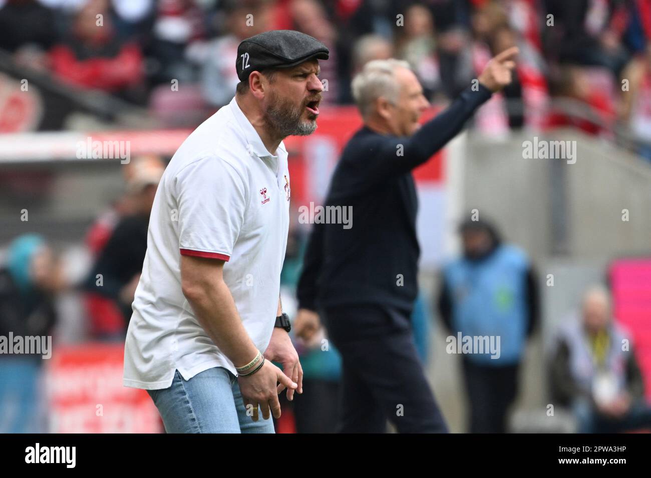 Cologne's coach Steffen Baumgart reacts during the German Bundesliga ...