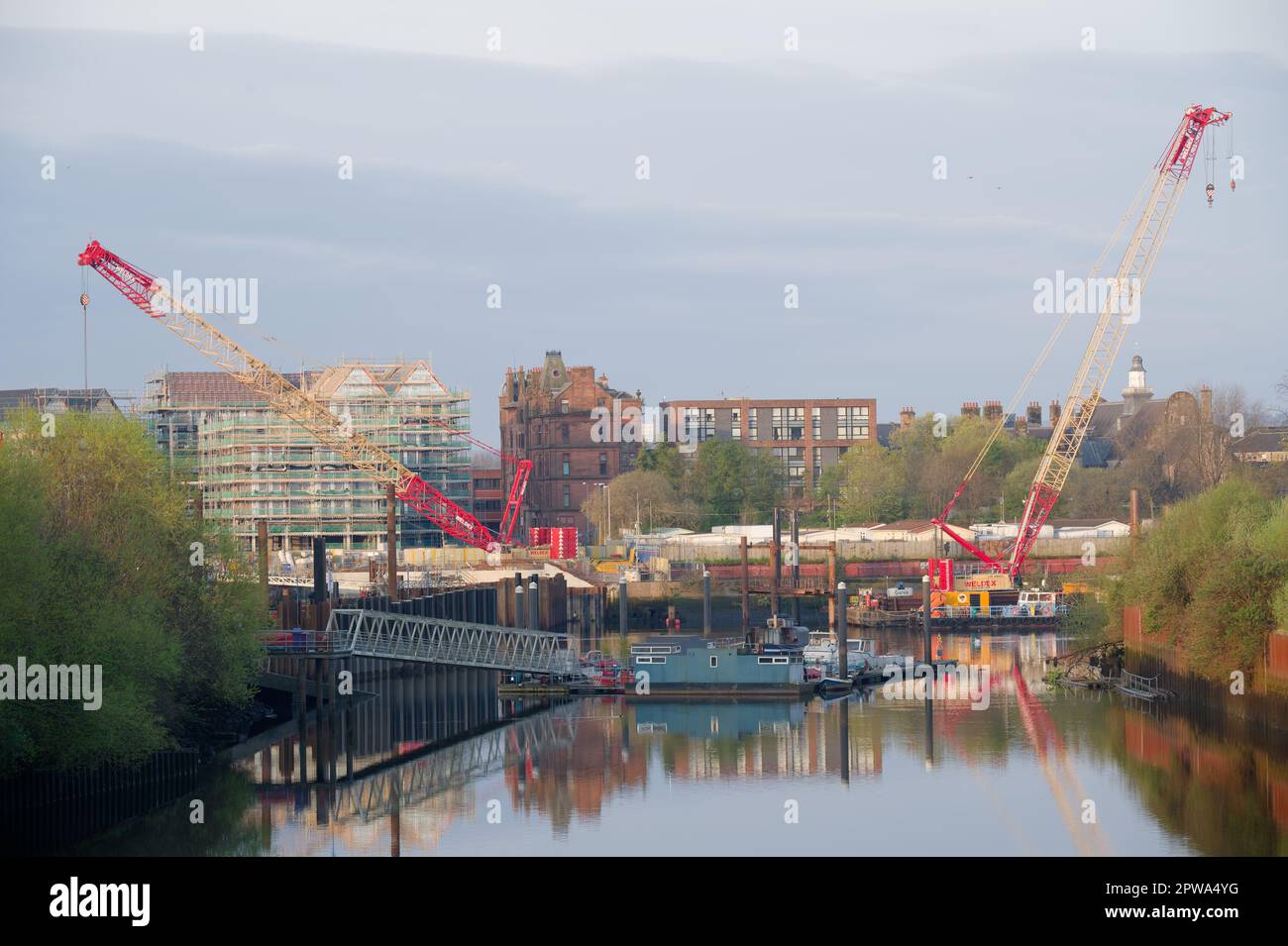 New Partick bridge being built to link Govan over the River Clyde Stock ...