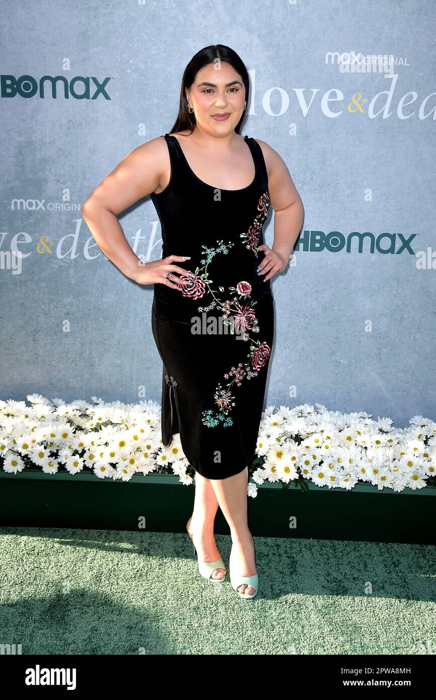Emily Uribe bei der Premiere des HBO Max Streamingserie 'Love & Death ...