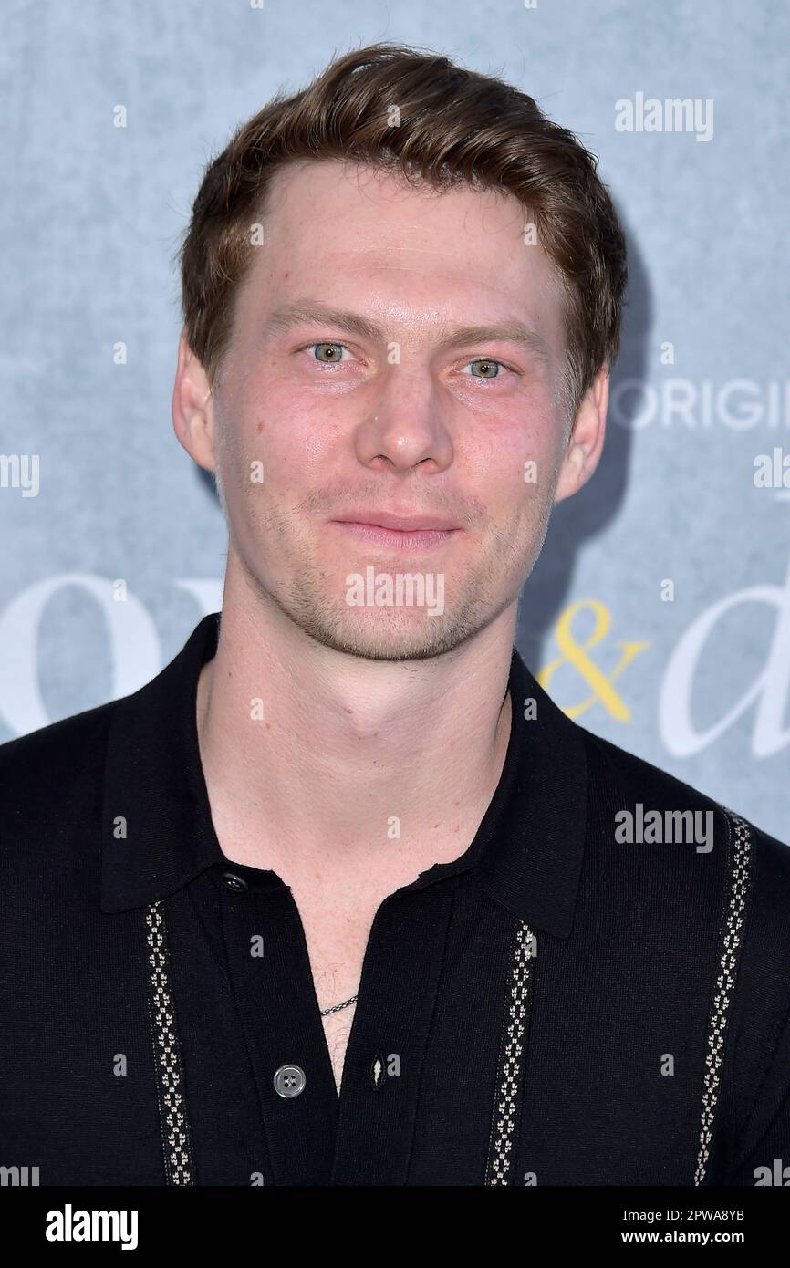 Adam Cropper bei der Premiere des HBO Max Streamingserie 'Love & Death ...