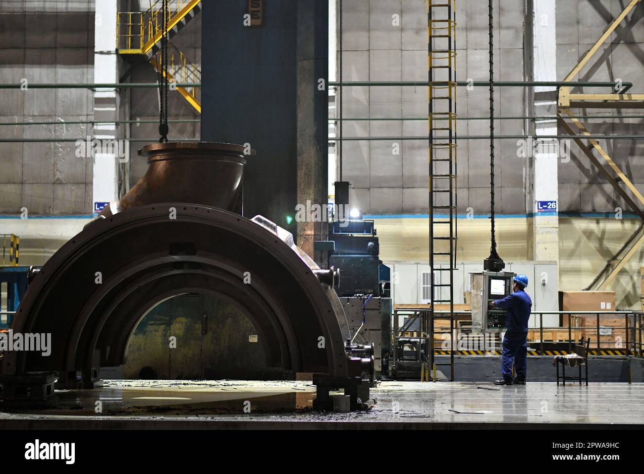 Computer manufacturing china hi-res stock photography and images - Alamy