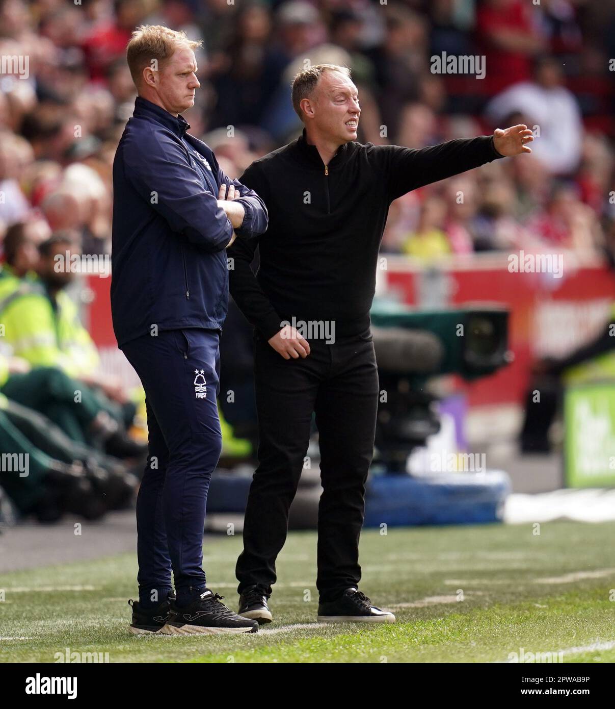 Nottingham Forest manager Steve Cooper with coach Alan Tate during the ...