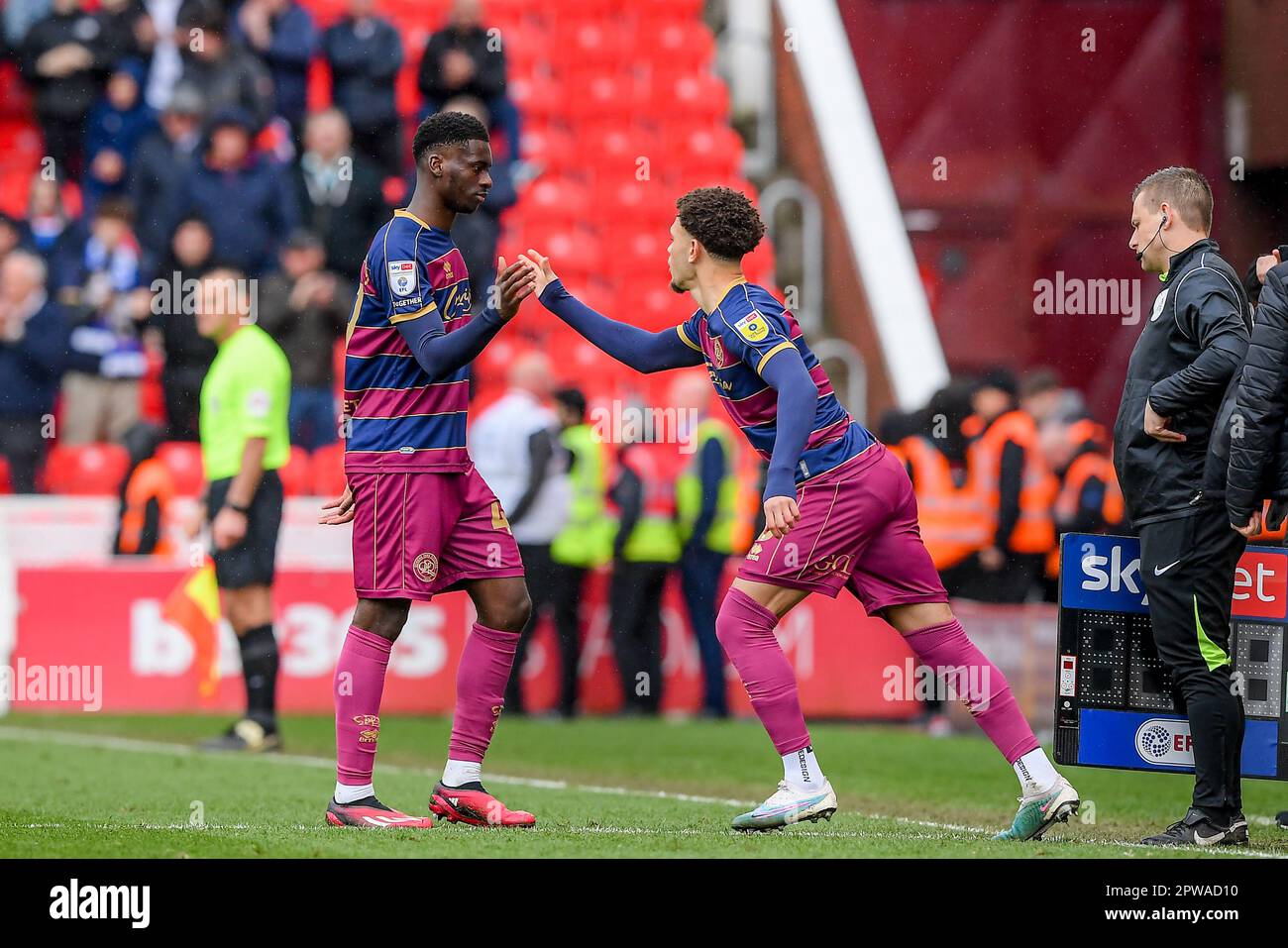 Luke Amos #8 of Queens Park Rangers replaces Tim Iroegbunam #47 of ...