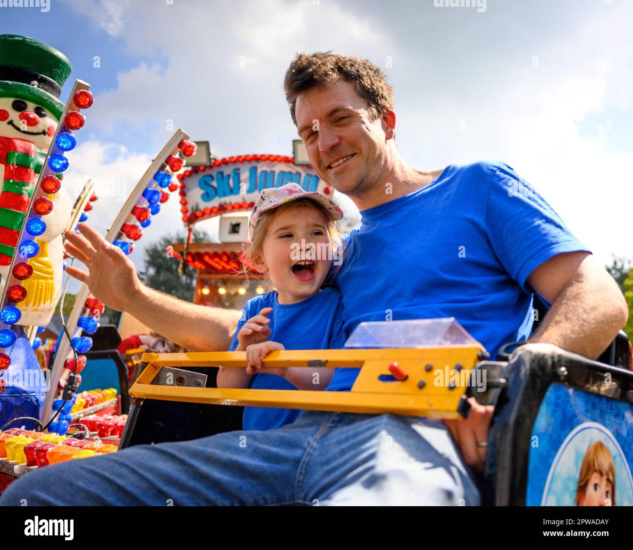 Salisbury, Wiltshire, England, UK, 29th April 2023. Temperatures soar ...