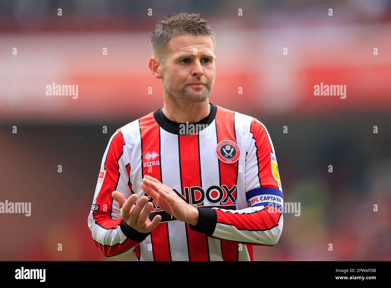 Oliver Norwood #16 of Sheffield United during the Sky Bet Championship ...
