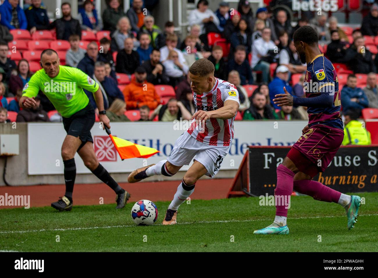 Dwight gayle stoke city hi-res stock photography and images - Alamy