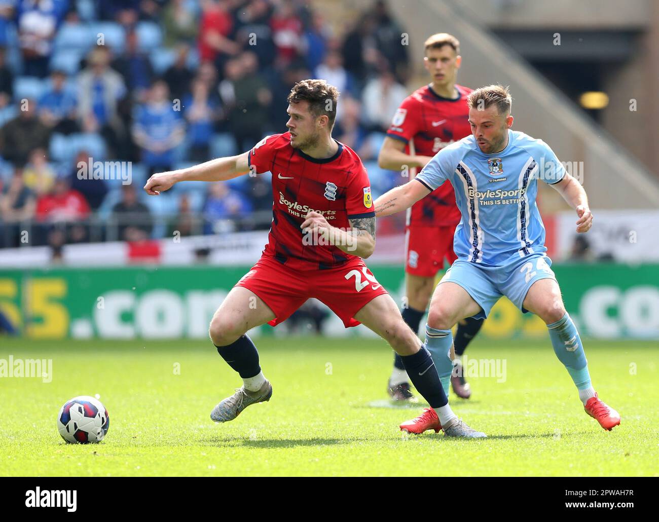 Birmingham City's Gary Gardner (left) and Coventry City's Matthew ...