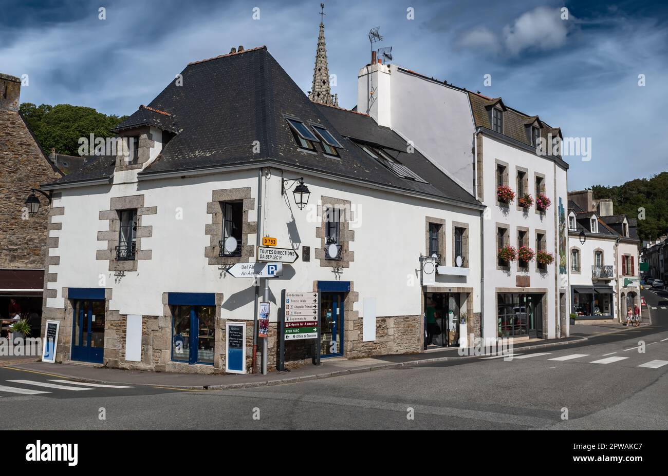 Street In Medieval Village And Artist Enclave Pont Aven At Finistere ...