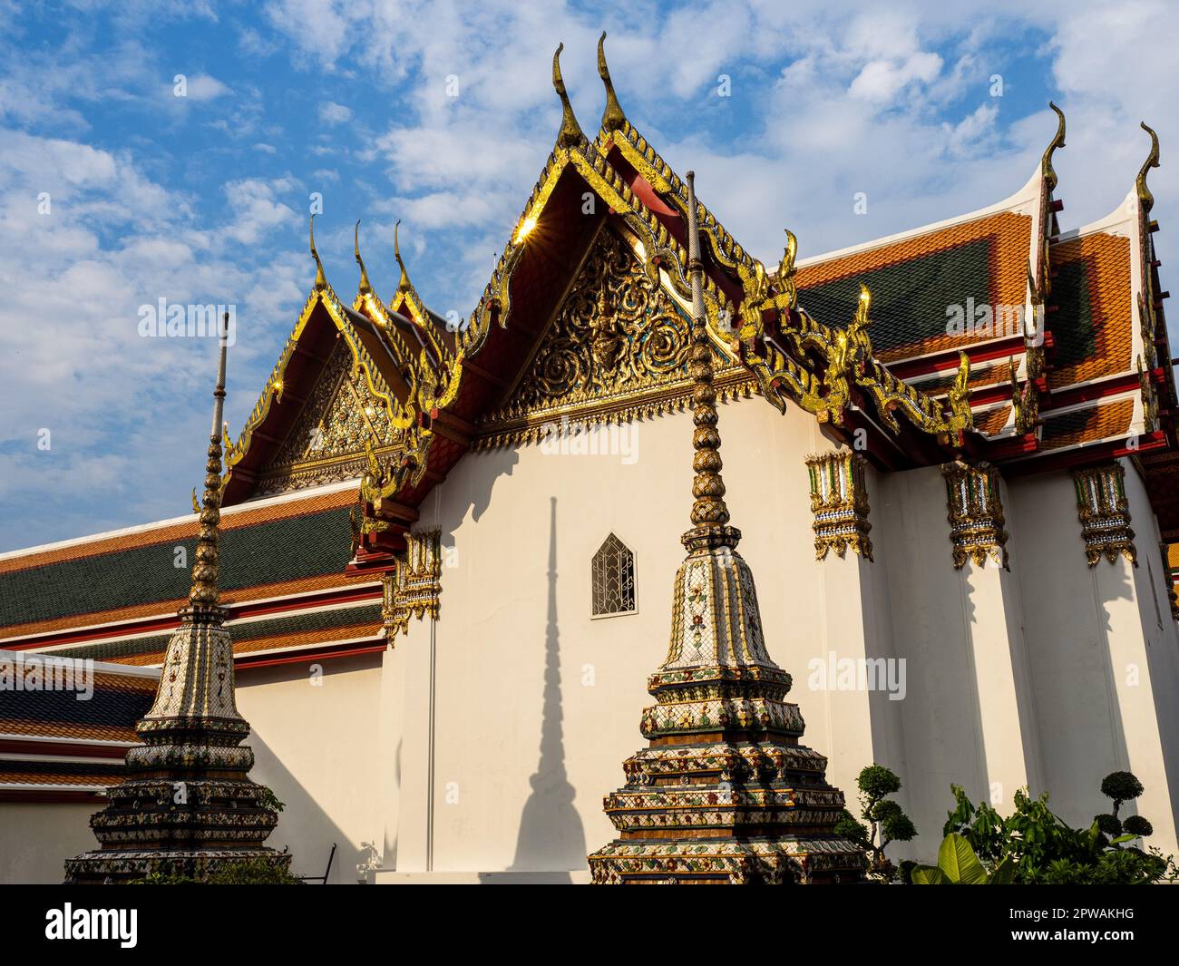 Small sun temple hi-res stock photography and images - Alamy