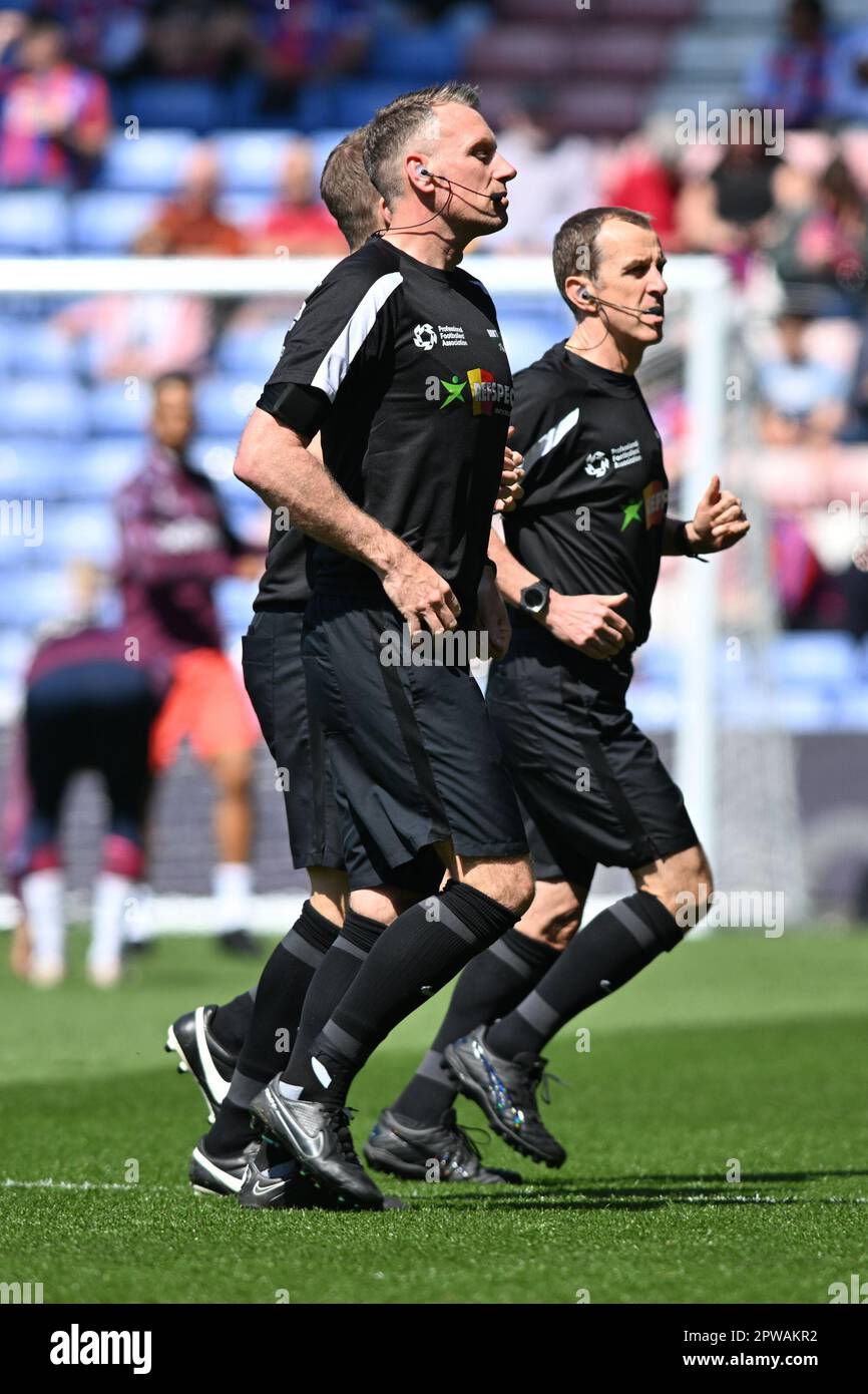 Craig Pawson Match Referee warms up before the Premier League match ...
