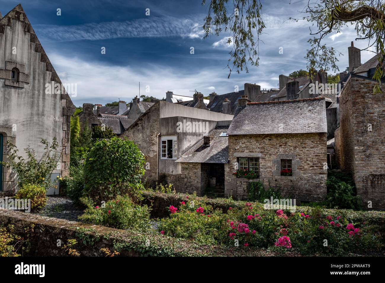 Ancient Buildings In Medieval Village And Artist Enclave Pont Aven At ...