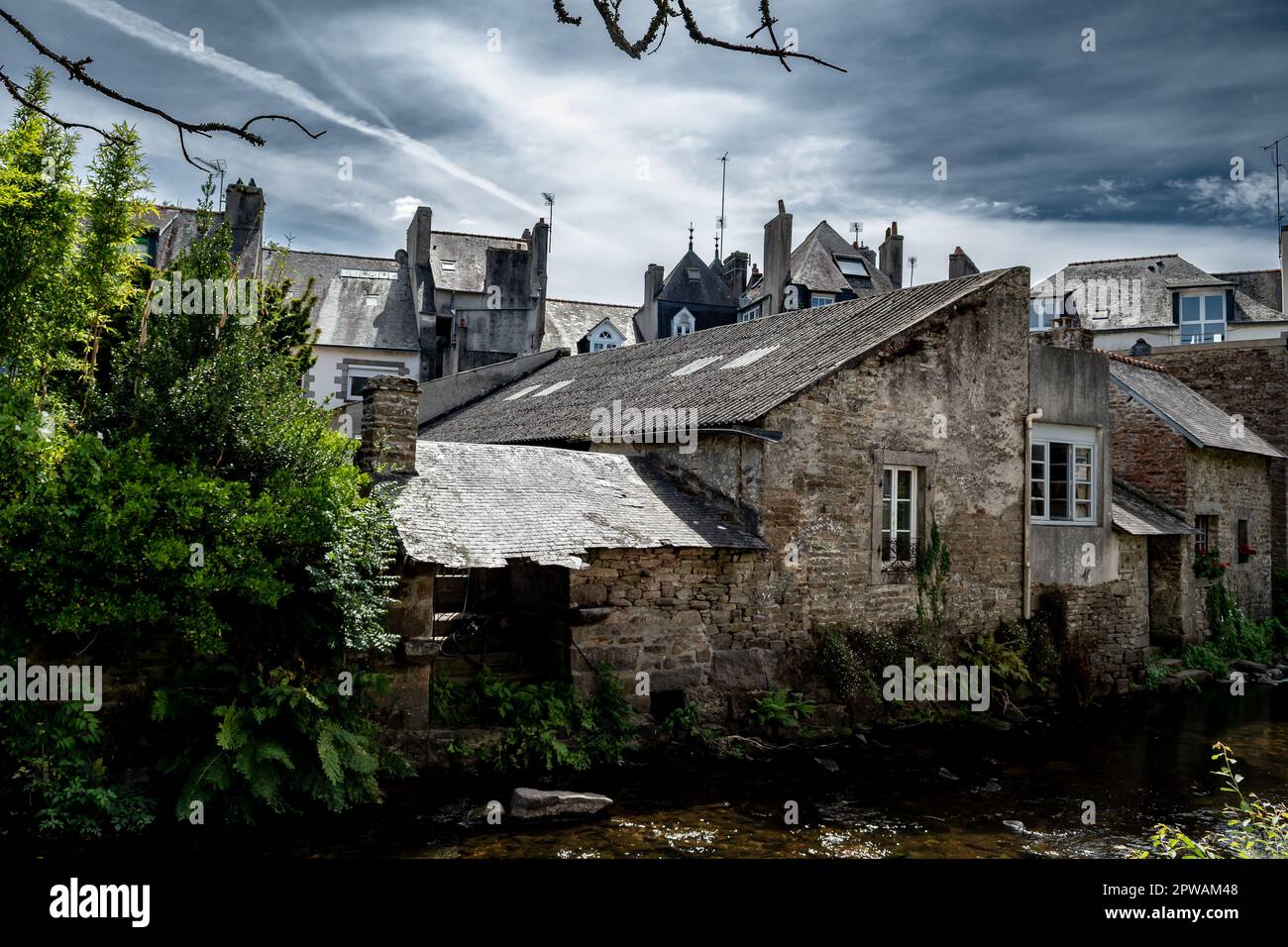Ancient Buildings In Medieval Village And Artist Enclave Pont Aven At ...