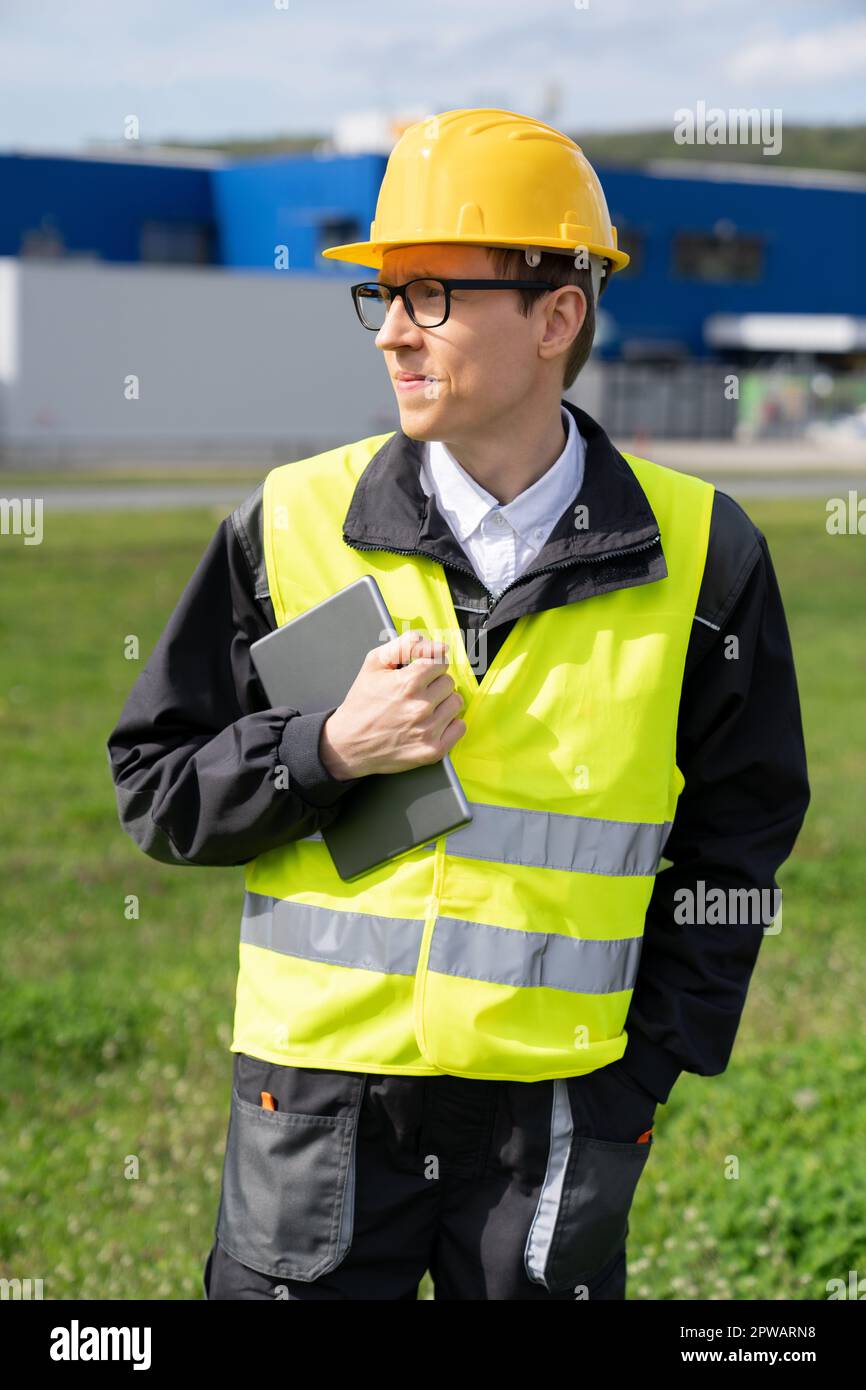 Space engineer computer hi-res stock photography and images - Alamy