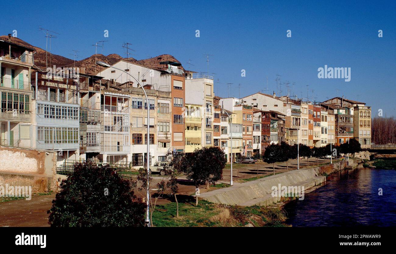VISTA DEL PUEBLO Y RIO NAJERILLA - FOTO AÑOS 80. Location: EXTERIOR ...