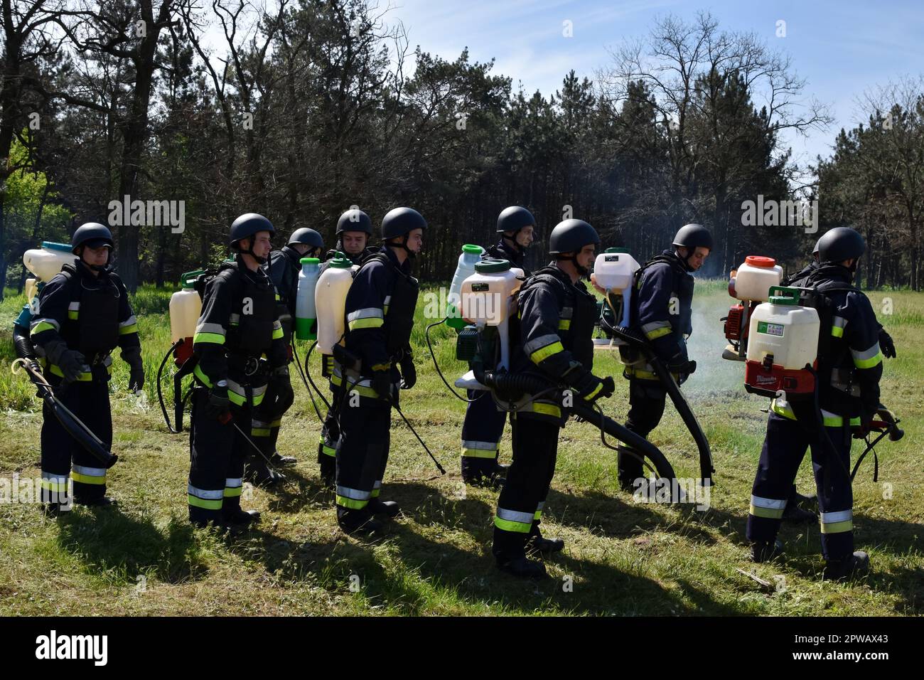 Members of the Ukrainian State Emergency Service seen during the fire ...
