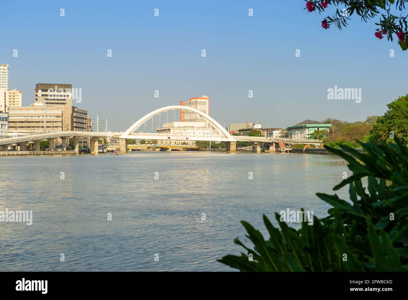 The Binondo Intramuros Bridge over the Pasig River, manila, The ...