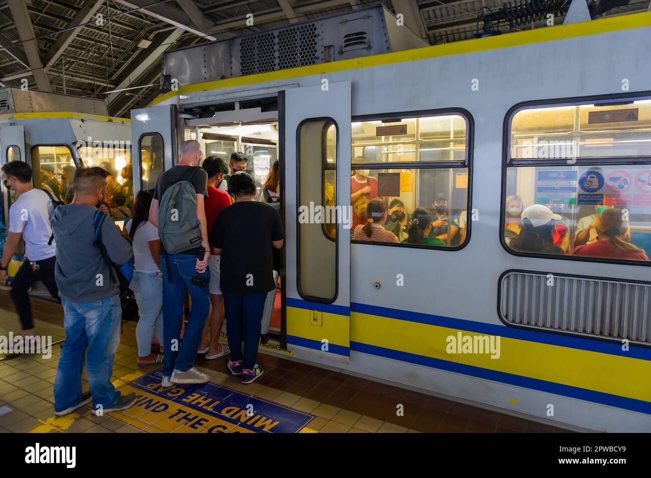 Philippines train hi-res stock photography and images - Alamy