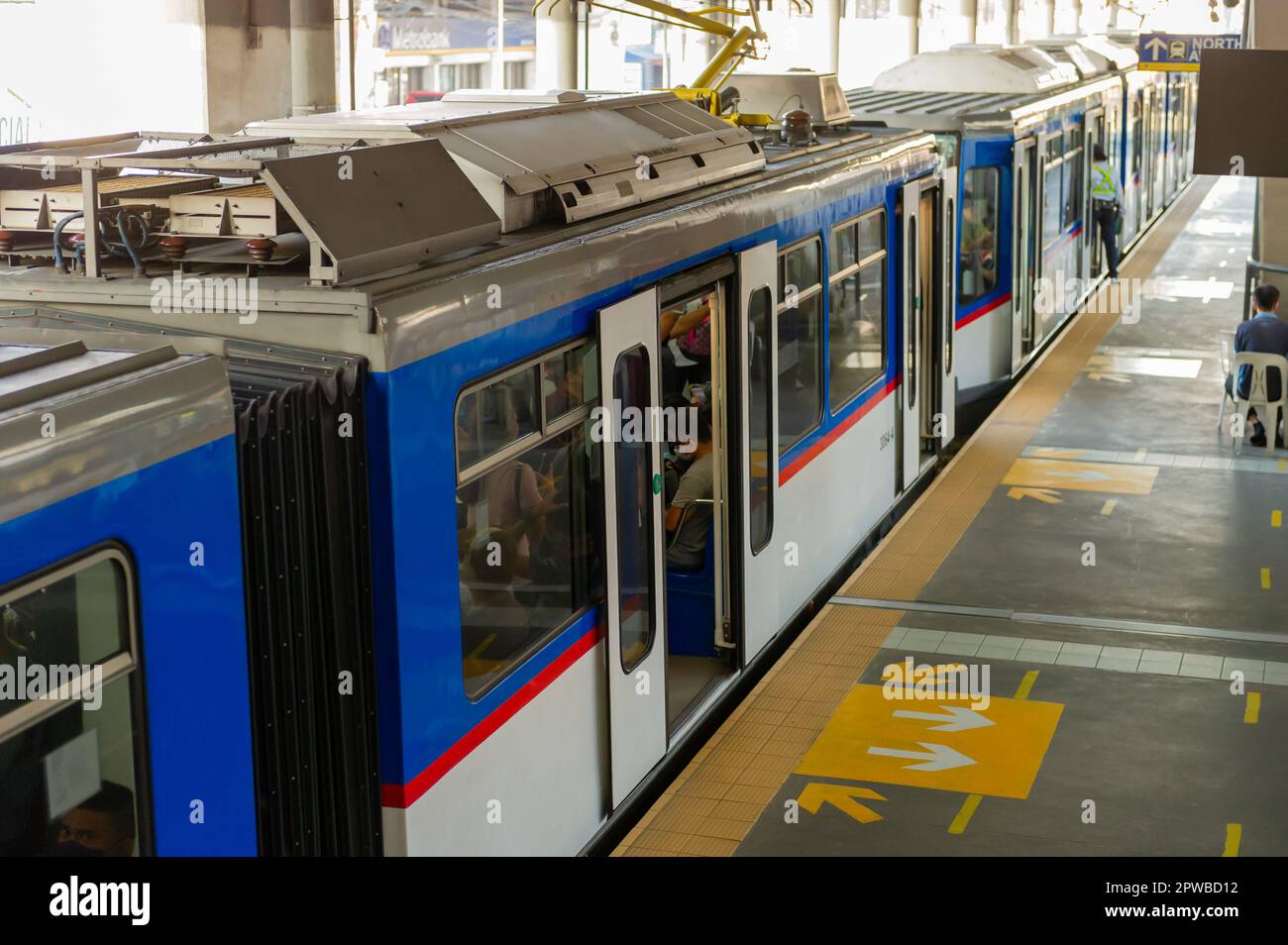 The Manila MRT Line 3 at Taft Avenue Station Stock Photo - Alamy