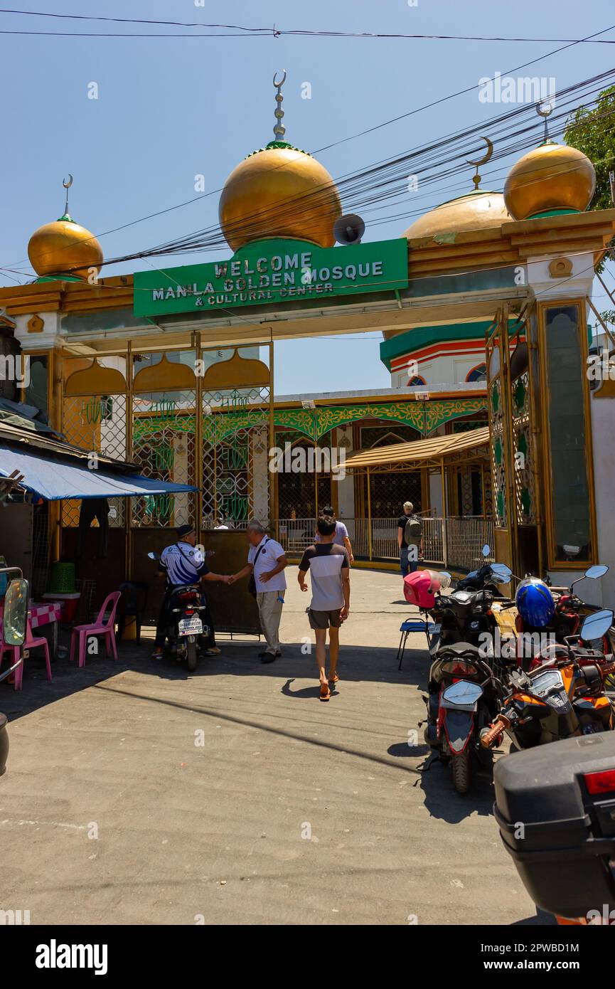 Manila Golden Mosque at the Triskelion Islamic Community, Manila, The ...