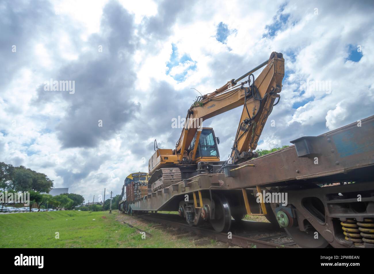 Vinhedo-sp,brasil-27,2023 Old vinhedo train station with MRS train m.r.s passing on the tracks ...