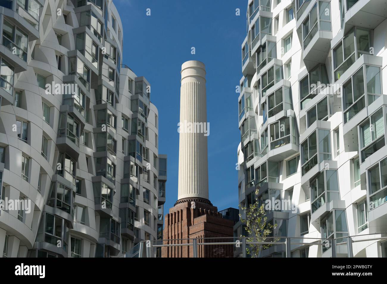 Prospect Place, Gehry Partners, Battersea Power Station Stock Photo - Alamy