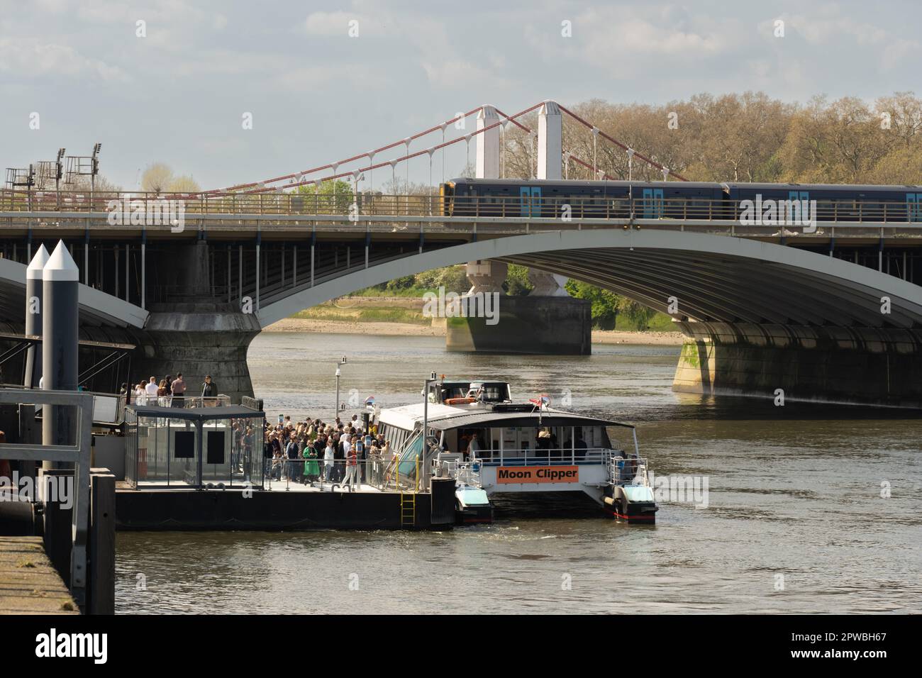 Thames Clippers - Battersea Power Station Pier Stock Photo - Alamy