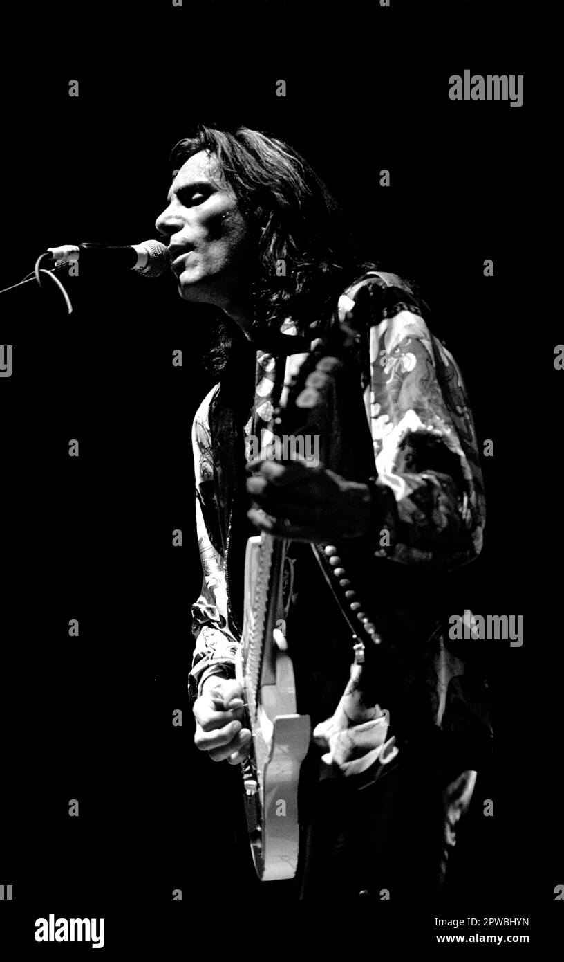 Steve vai g3 1997 Black and White Stock Photos & Images - Alamy