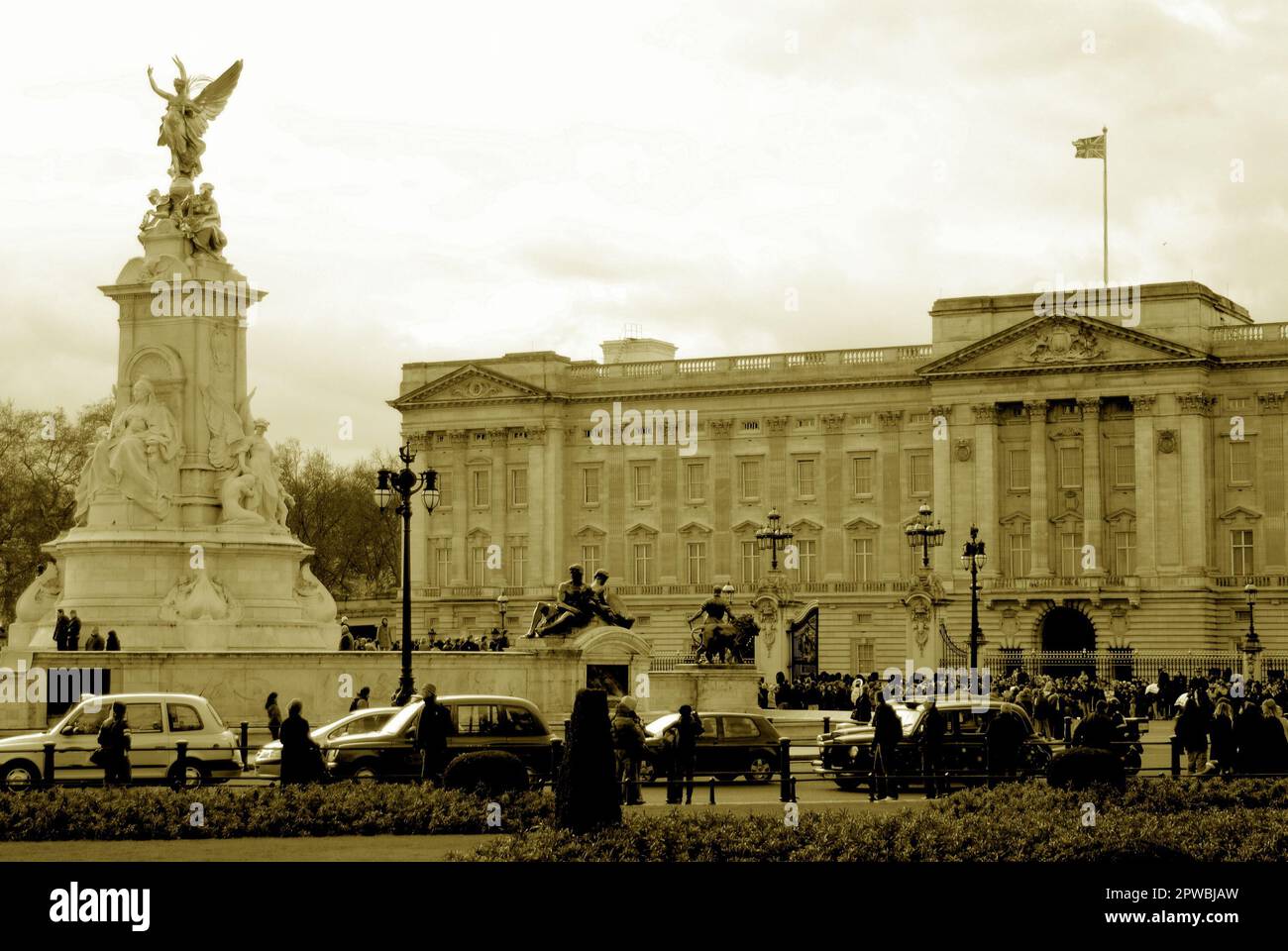 Old time image of Buckingham Palace in London Stock Photo - Alamy