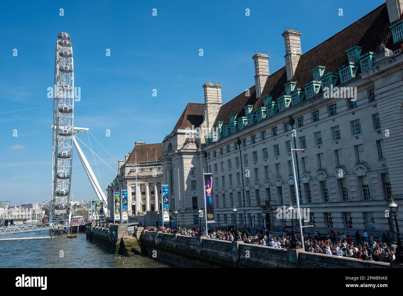 Sunny skies may landscapes hi-res stock photography and images - Alamy
