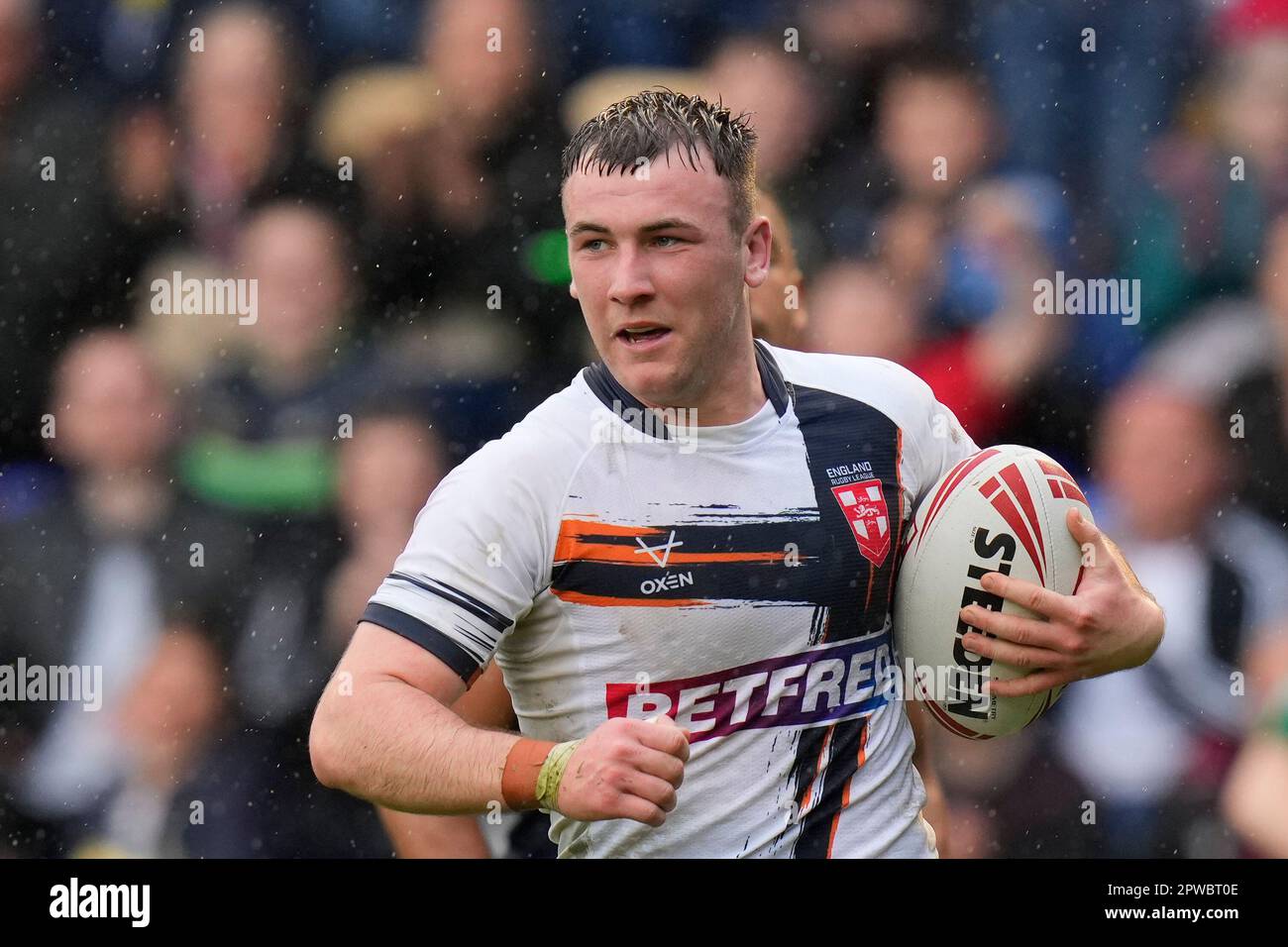 Harry Smith #7 of England during the Mid Season International match ...