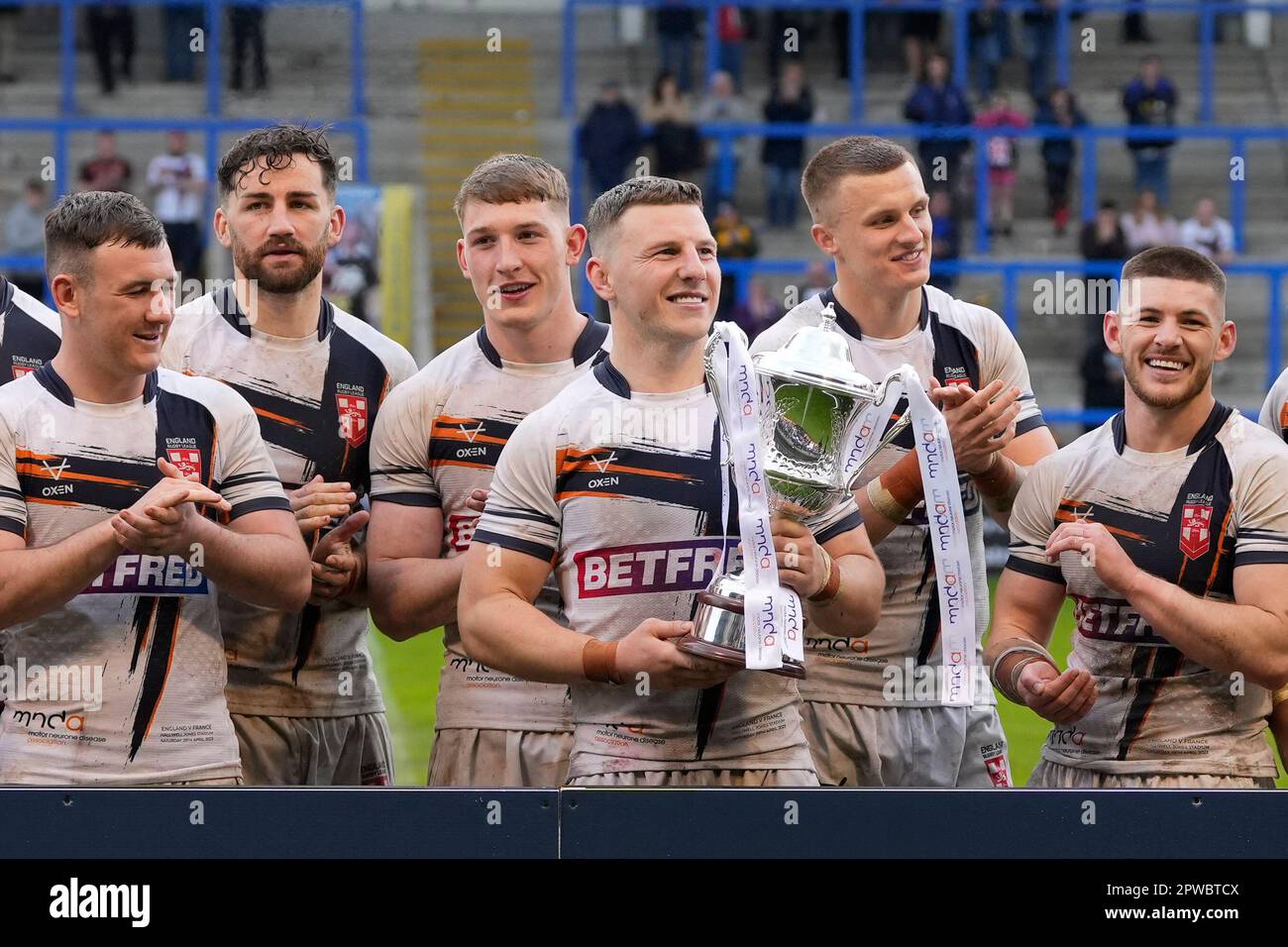 England players with the trophy during the Mid Season International ...