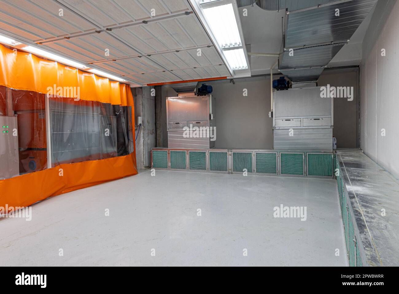 Car service concept. Spray paint cabinet for car body or vehicles ...