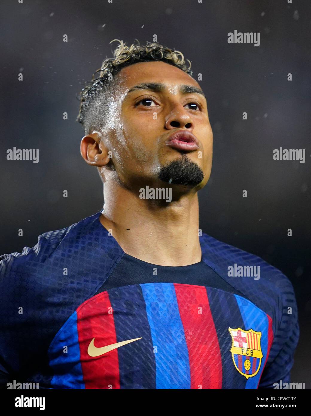 Raphael Dias Belloli Raphinha of FC Barcelona celebrates his goal ...