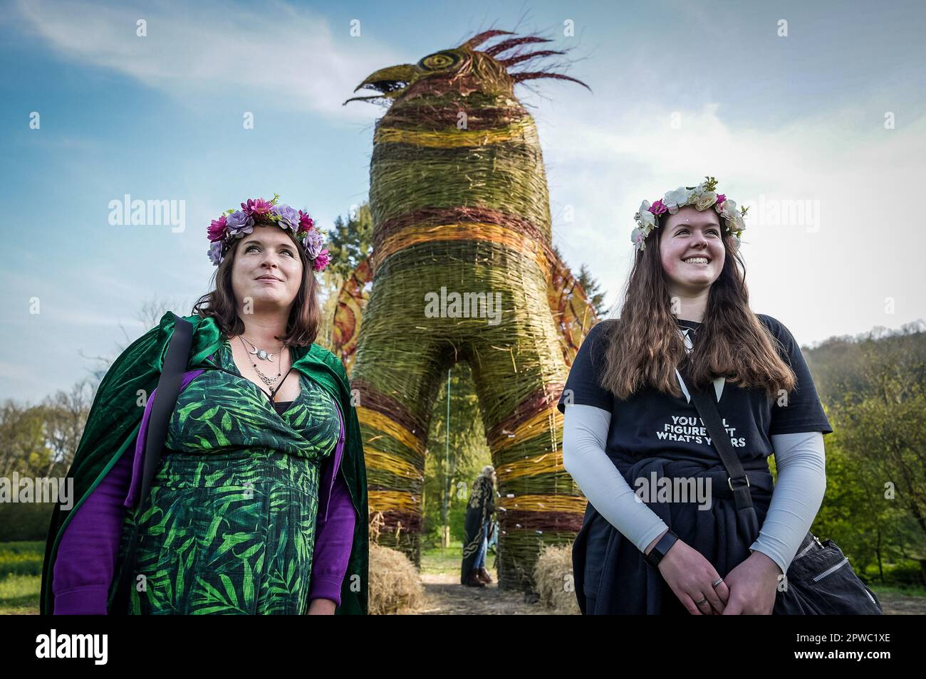 Hampshire, UK. 29th April 2023. Revellers poses for photos during ...