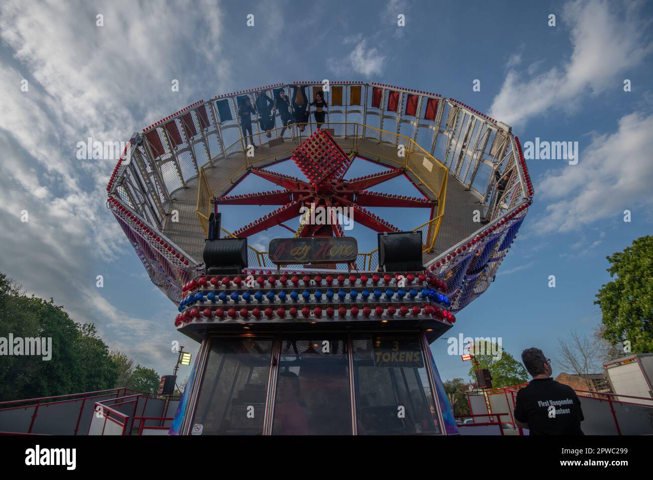 May Bank Holiday with Hatwell's Funfair on the Kinecroft, Wallingford ...