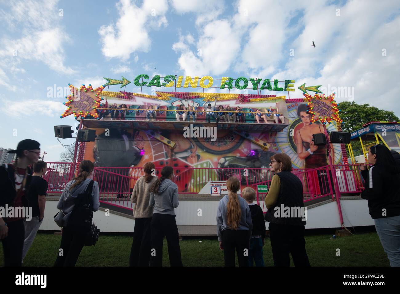 May Bank Holiday with Hatwell's Funfair on the Kinecroft, Wallingford ...