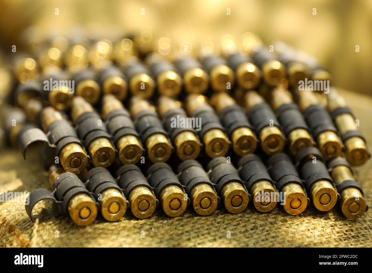 New Jersey Army National Guard Soldiers engage in the stress shoot ...
