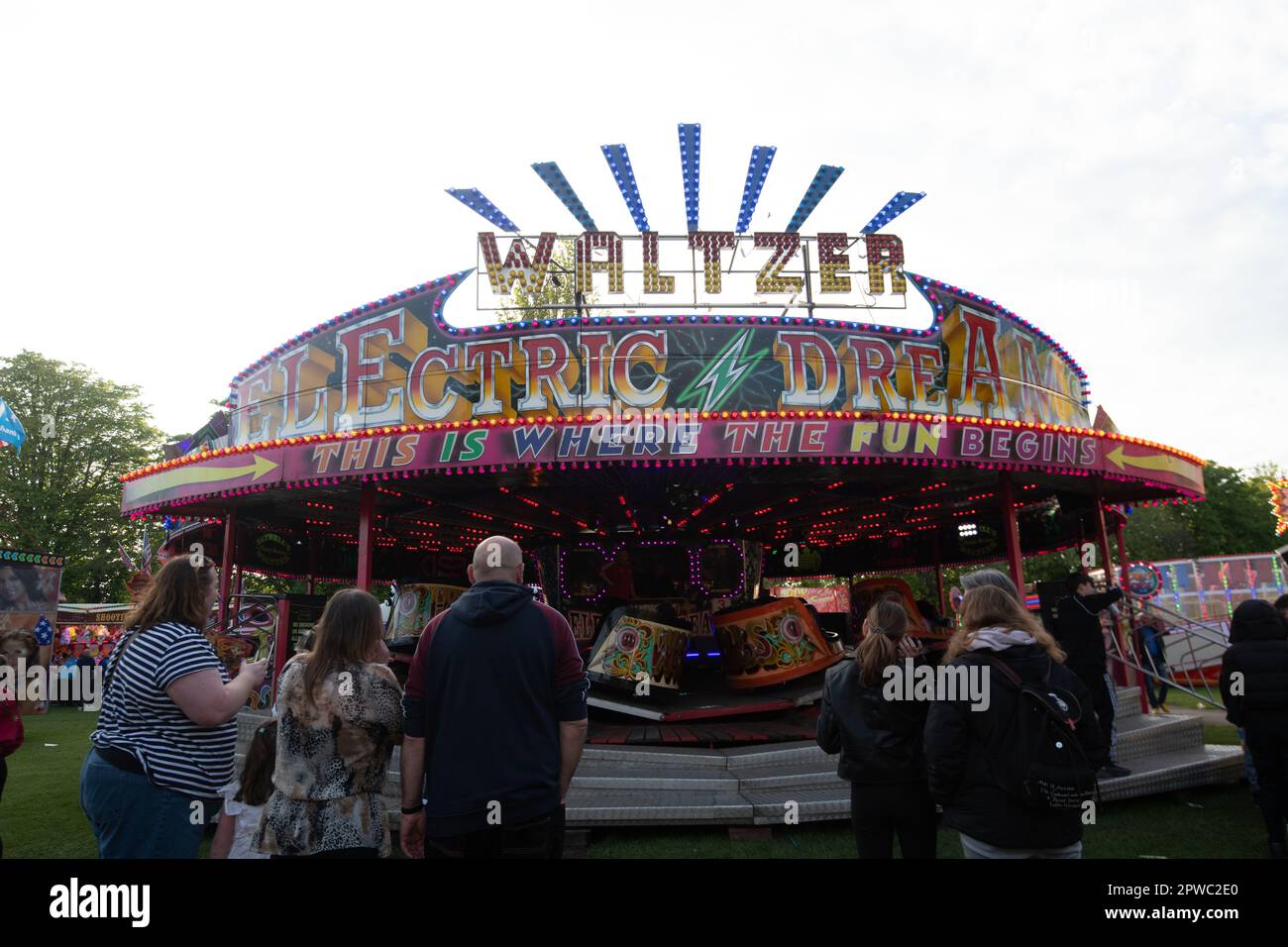 May Bank Holiday with Hatwell's Funfair on the Kinecroft, Wallingford ...