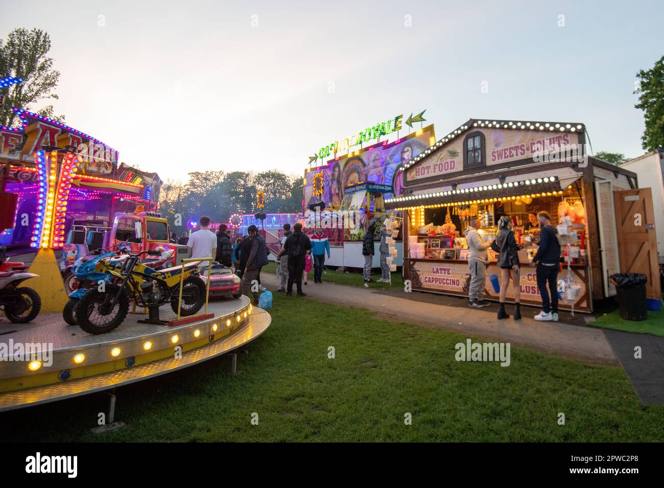 May Bank Holiday with Hatwell's Funfair on the Kinecroft, Wallingford ...