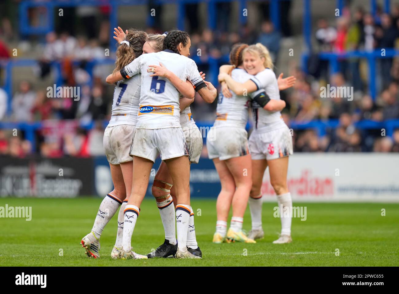 Warrington, UK. 29th Apr, 2023. England Women players celebrate victory ...