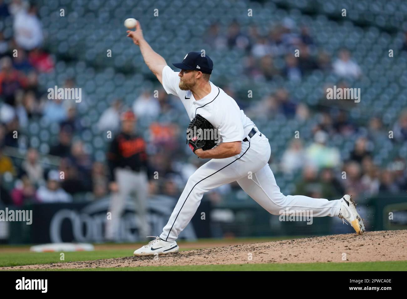 Detroit Tigers relief pitcher Will Vest (19) throws against the ...