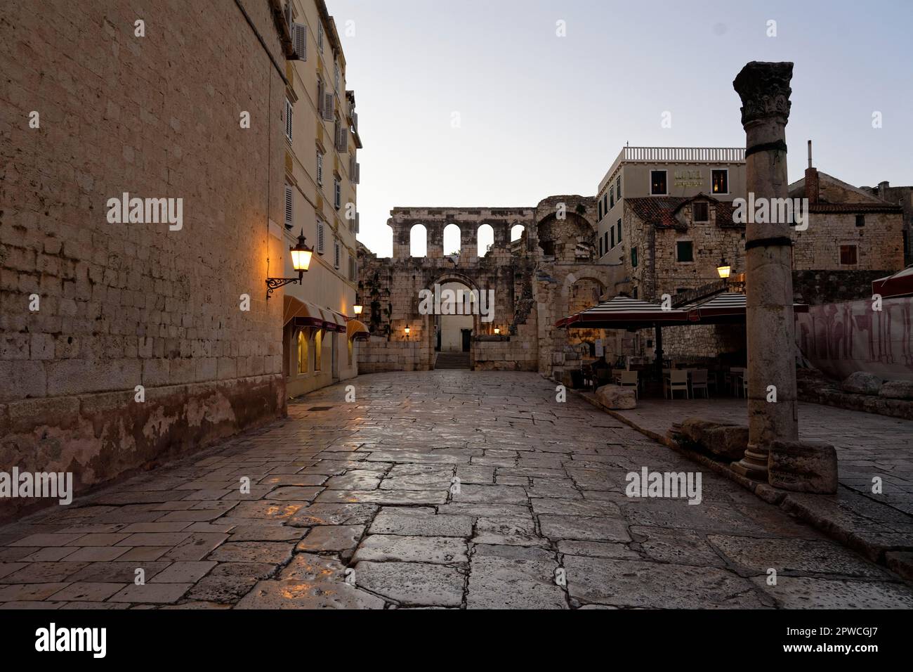 Diocletian's Palace, Poljana Kraljice Jelene, Roman Catholic ...