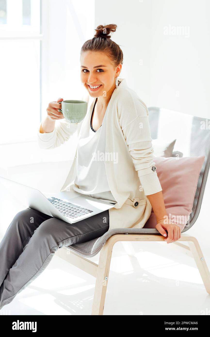 Barefoot girl laptop hi-res stock photography and images - Alamy